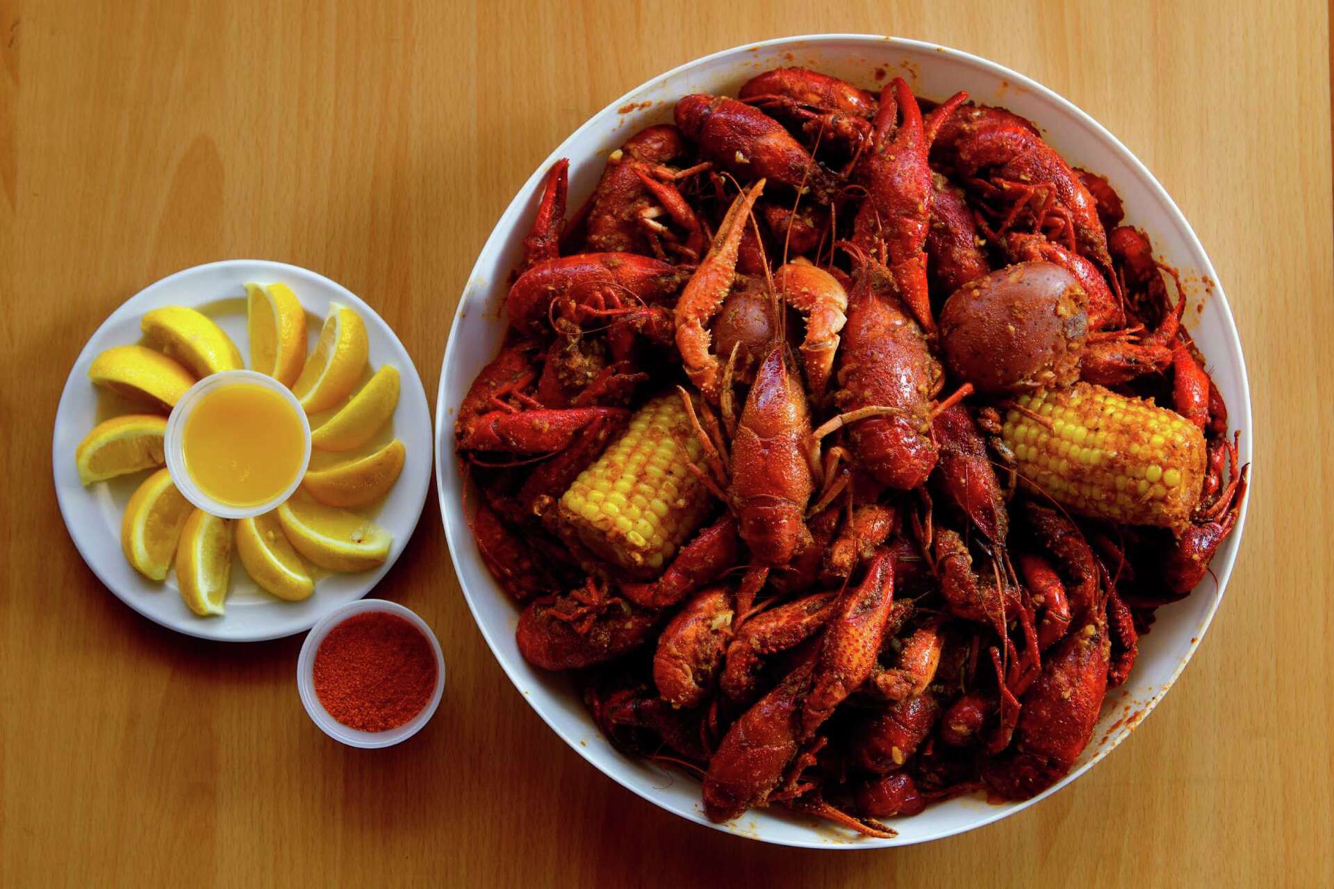 How to eat crawfish
