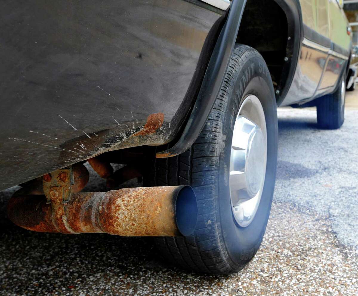 How to report cars that are smoke belchers