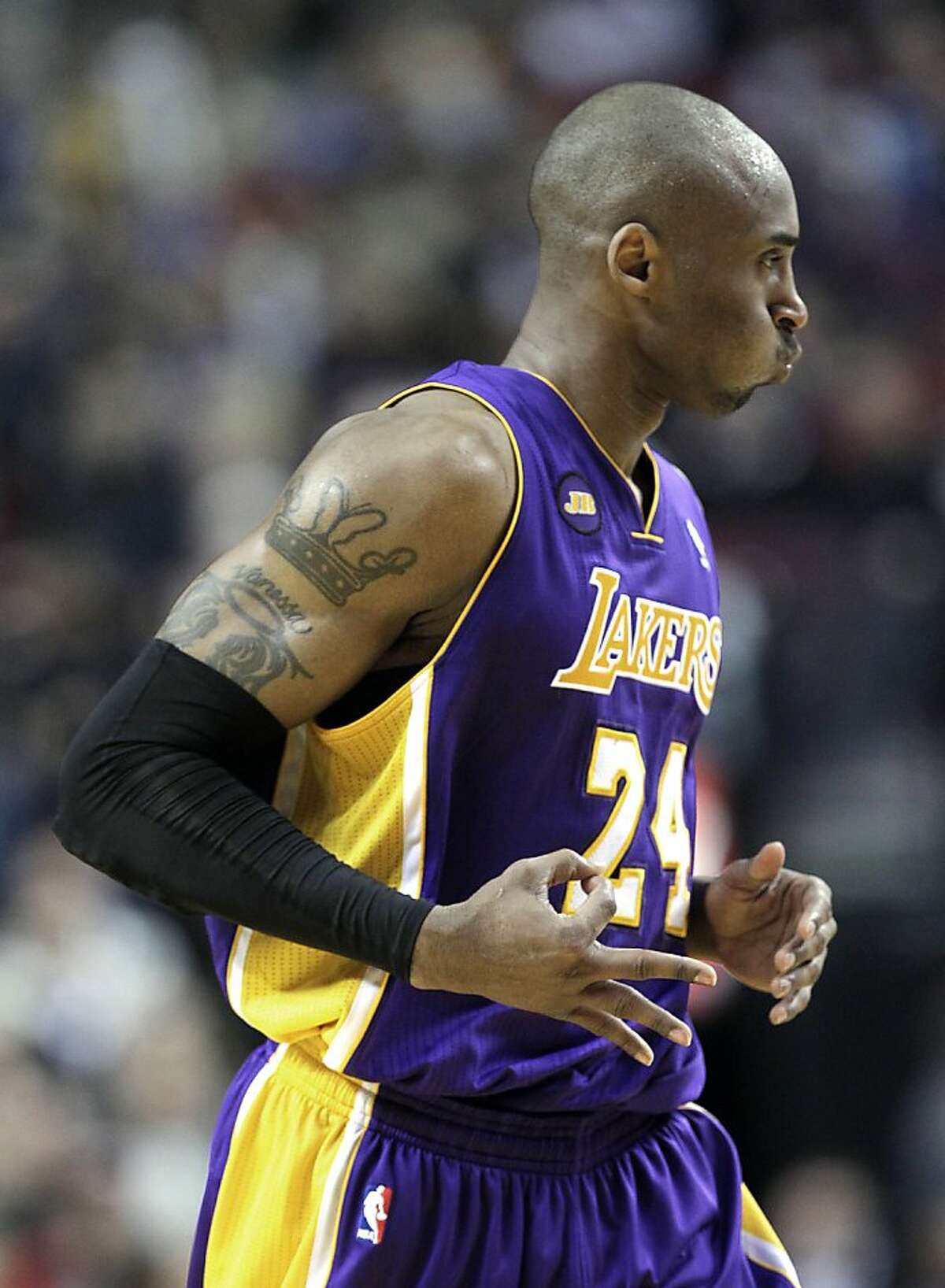 NBA results and news, April 10