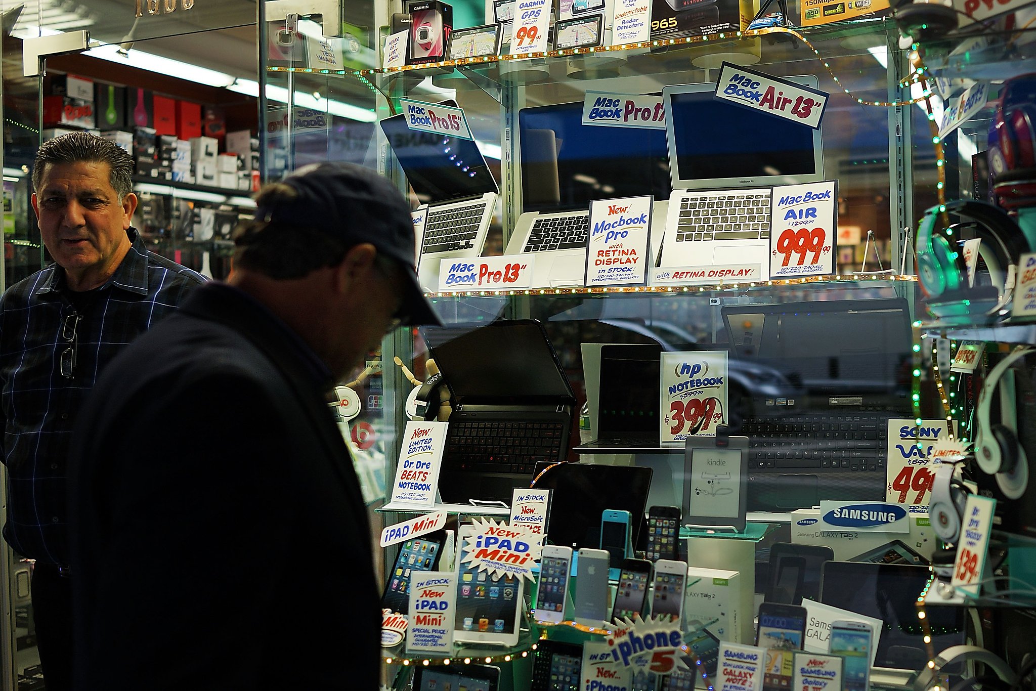 PC market grim as consumers go mobile