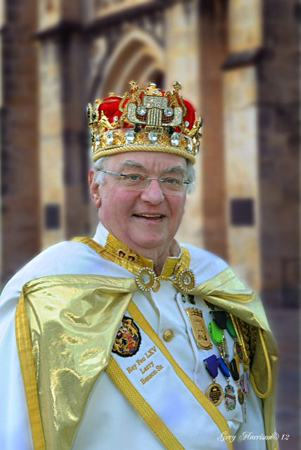 El Rey Feo Larry Benson