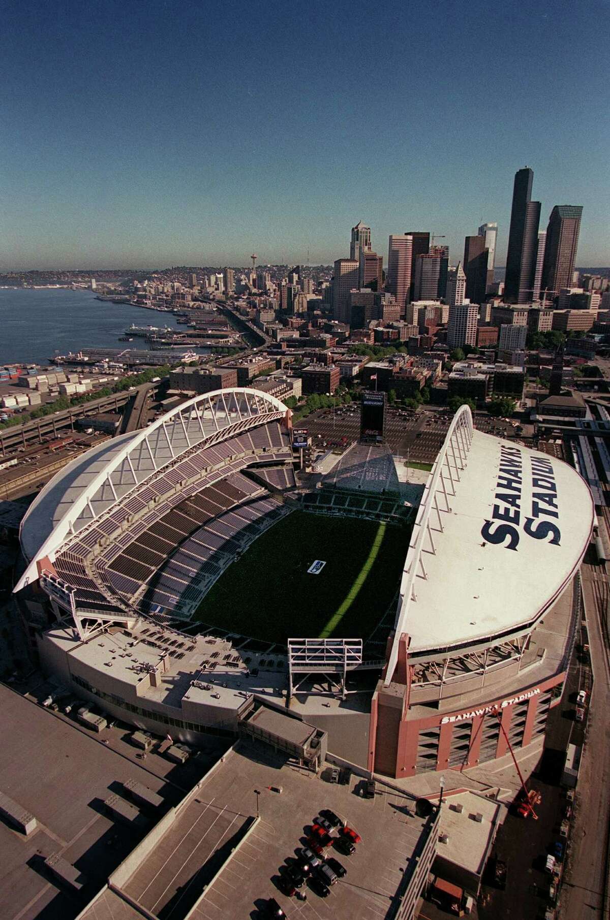 Seattle chosen as 1 of 8 inaugural teams for return of XFL football league