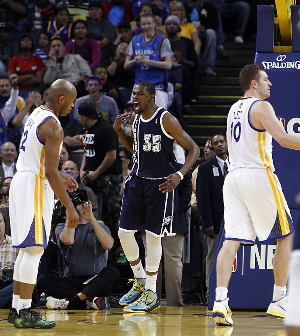 Thunder show Warriors who's boss