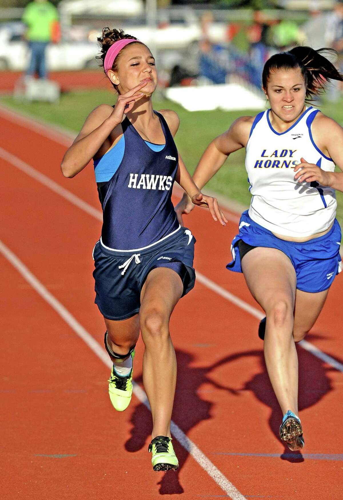 WO-S boys, H-F girls win 21-3A track and field titles