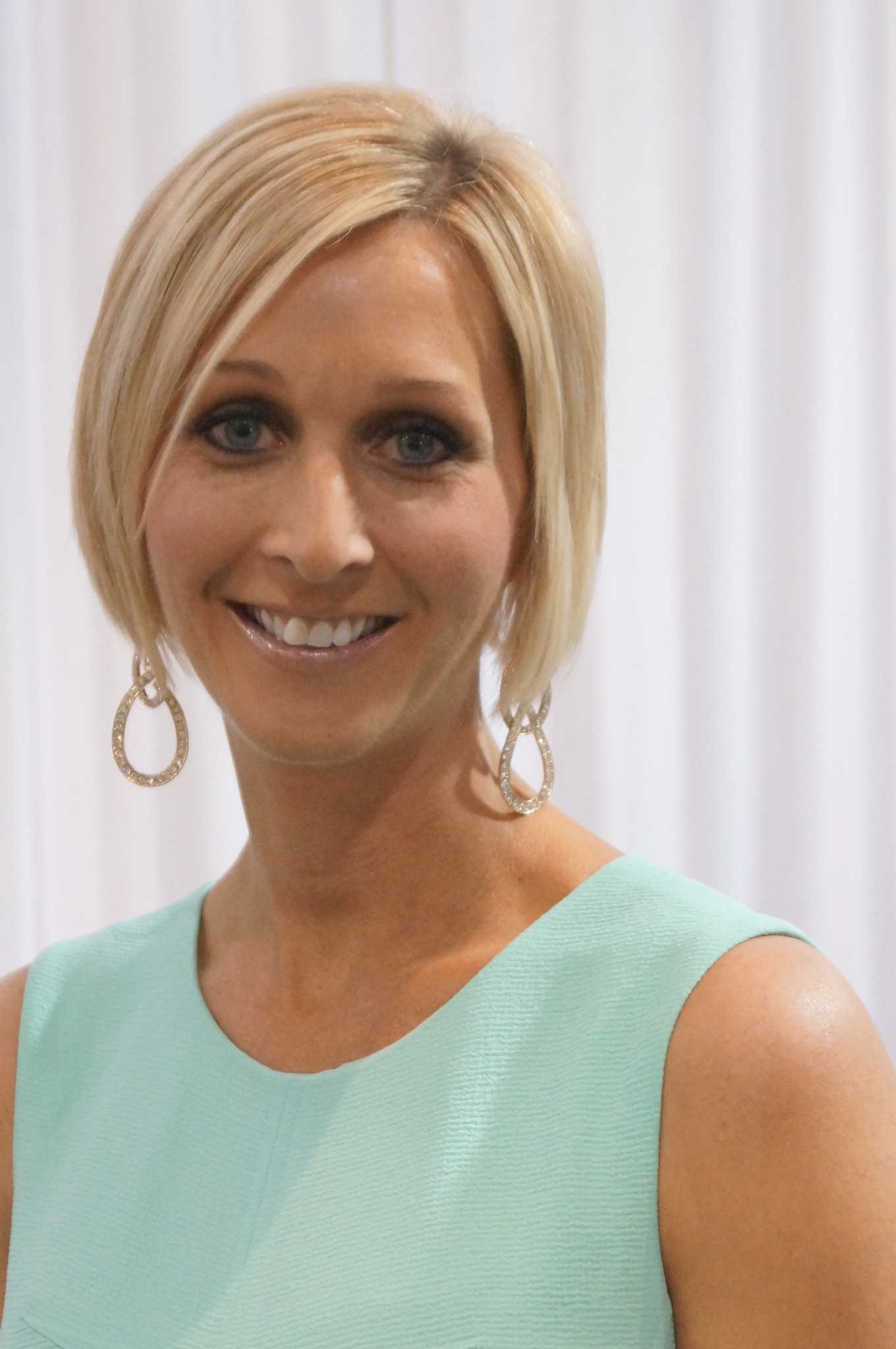 The Woodlands's Julia Dell earns Woman of Distinction