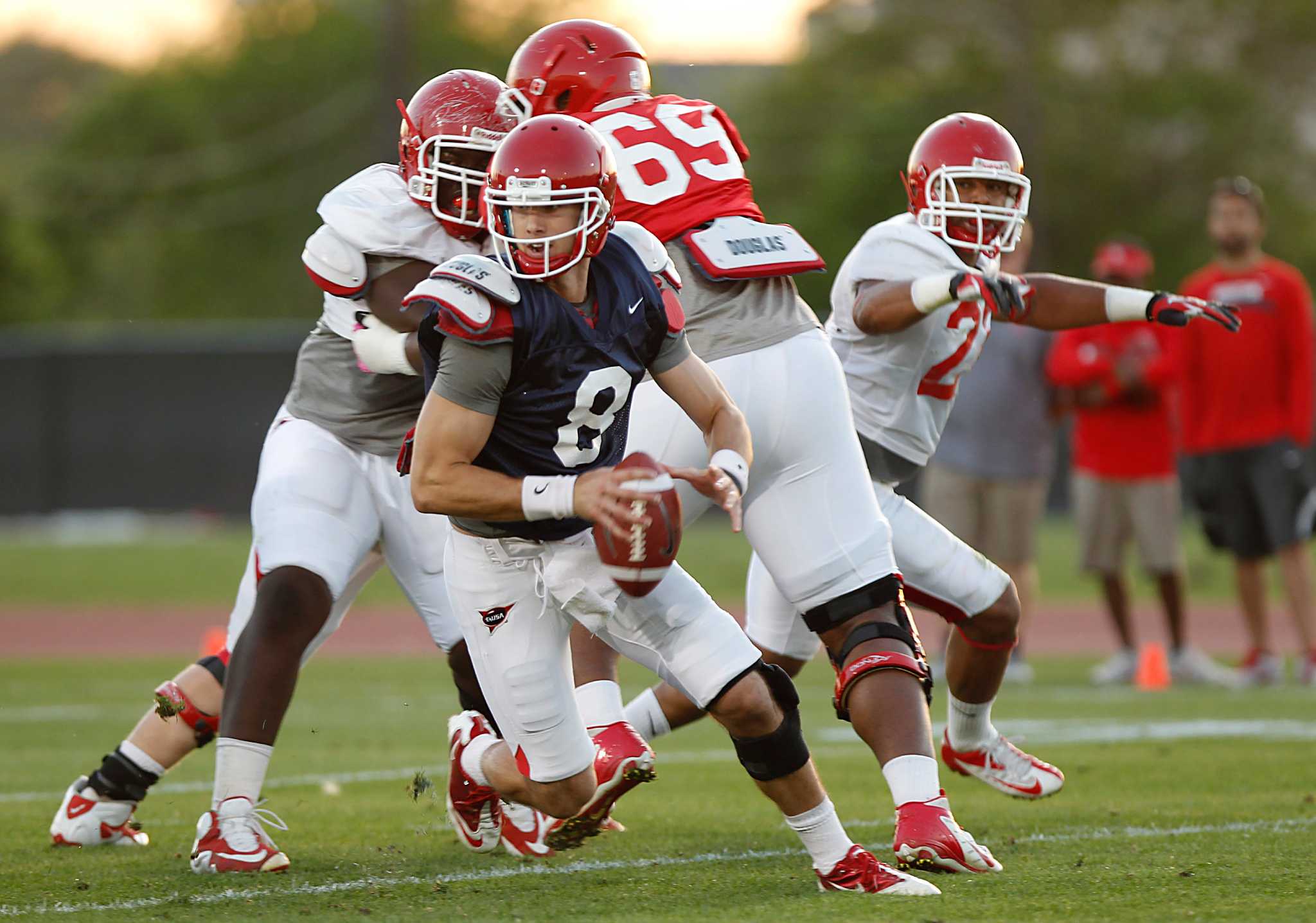 Piland impresses in UH's Red and White spring game