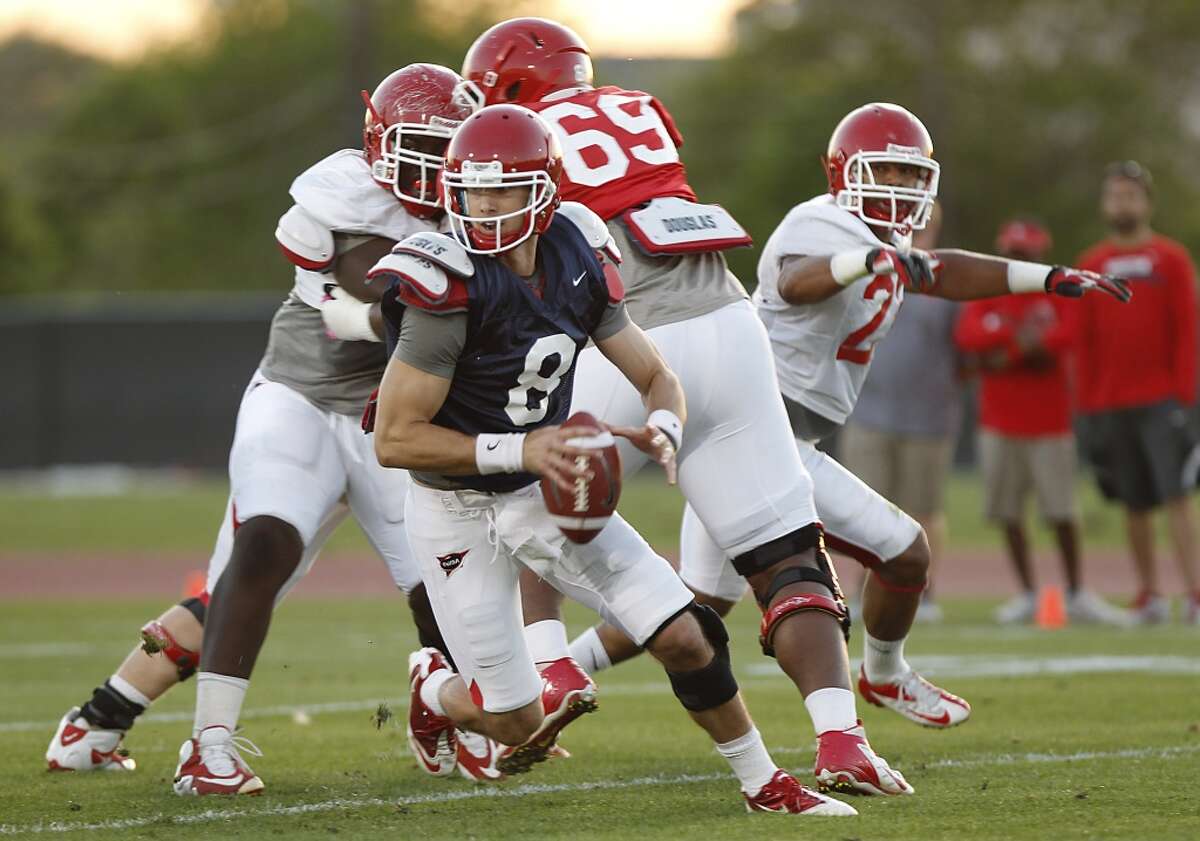 Piland impresses in UH's Red and White spring game