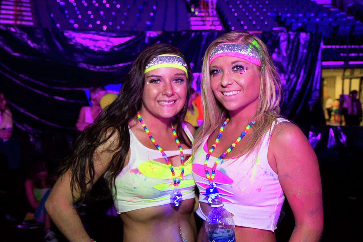 SEEN: Life in Color paint party
