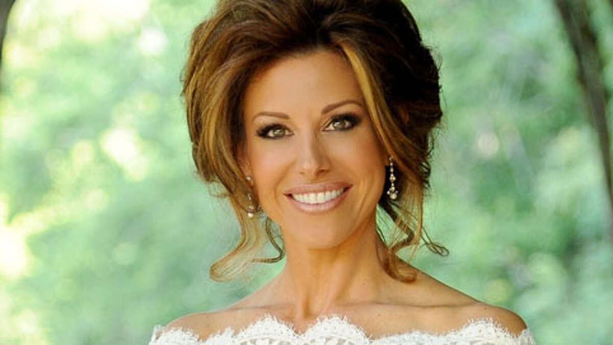 Dominique Sachse gives you the Houston traffic report in 1993