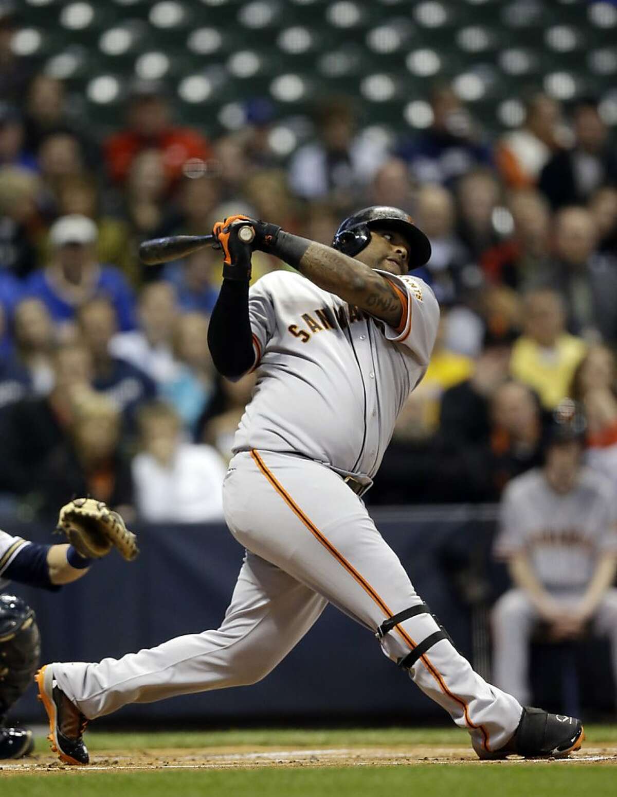 Giants get pounded as Zito's streak ends