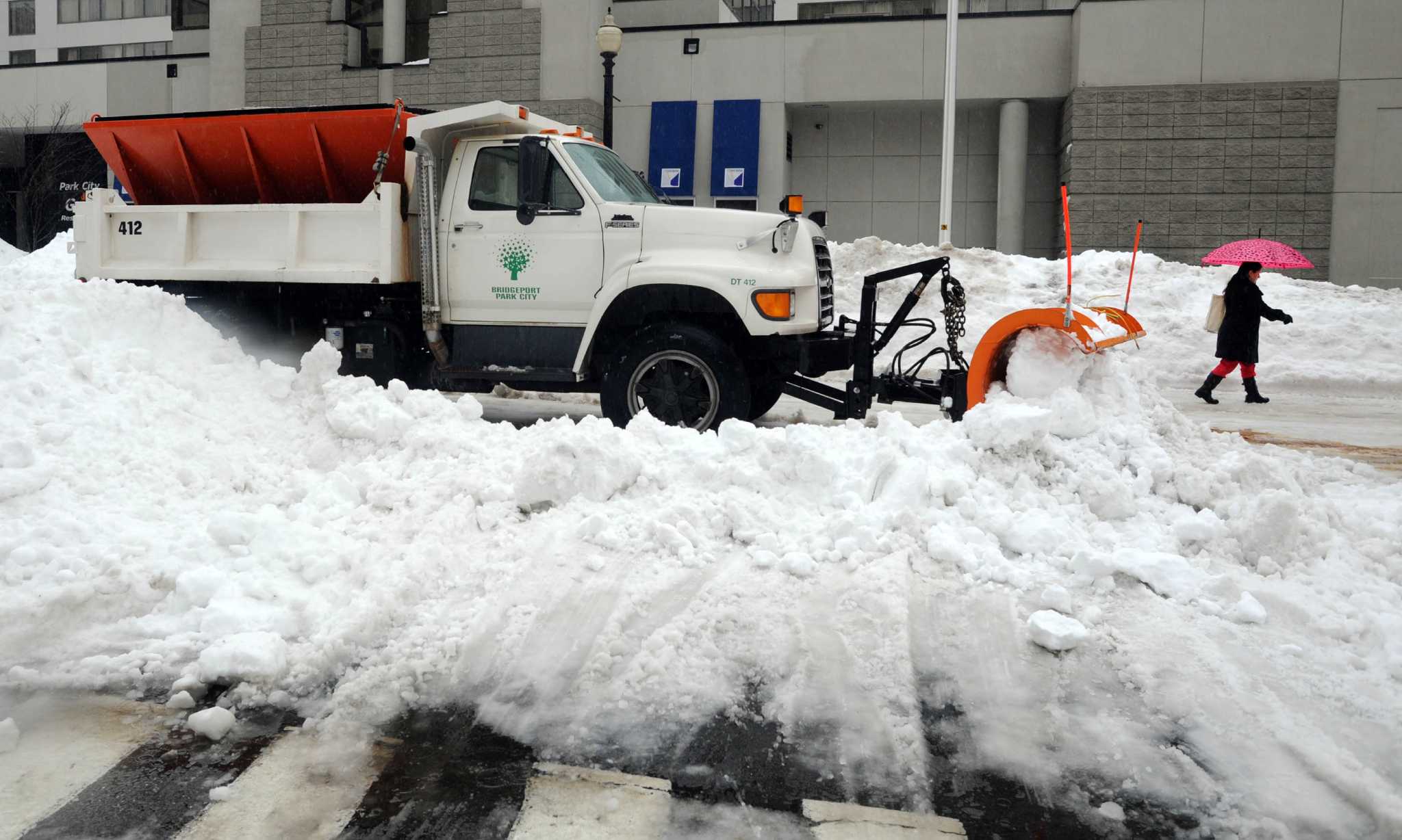 Bridgeport official seeks more snow plow drivers