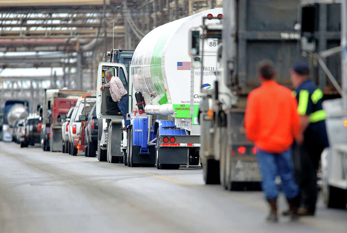 UTMB: 4 ExxonMobil workers in critical condition