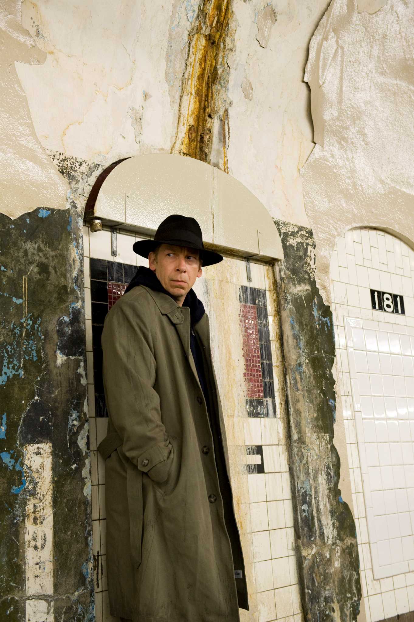 '13 Moons' reunites creators of Yale Rep's 'Underground'
