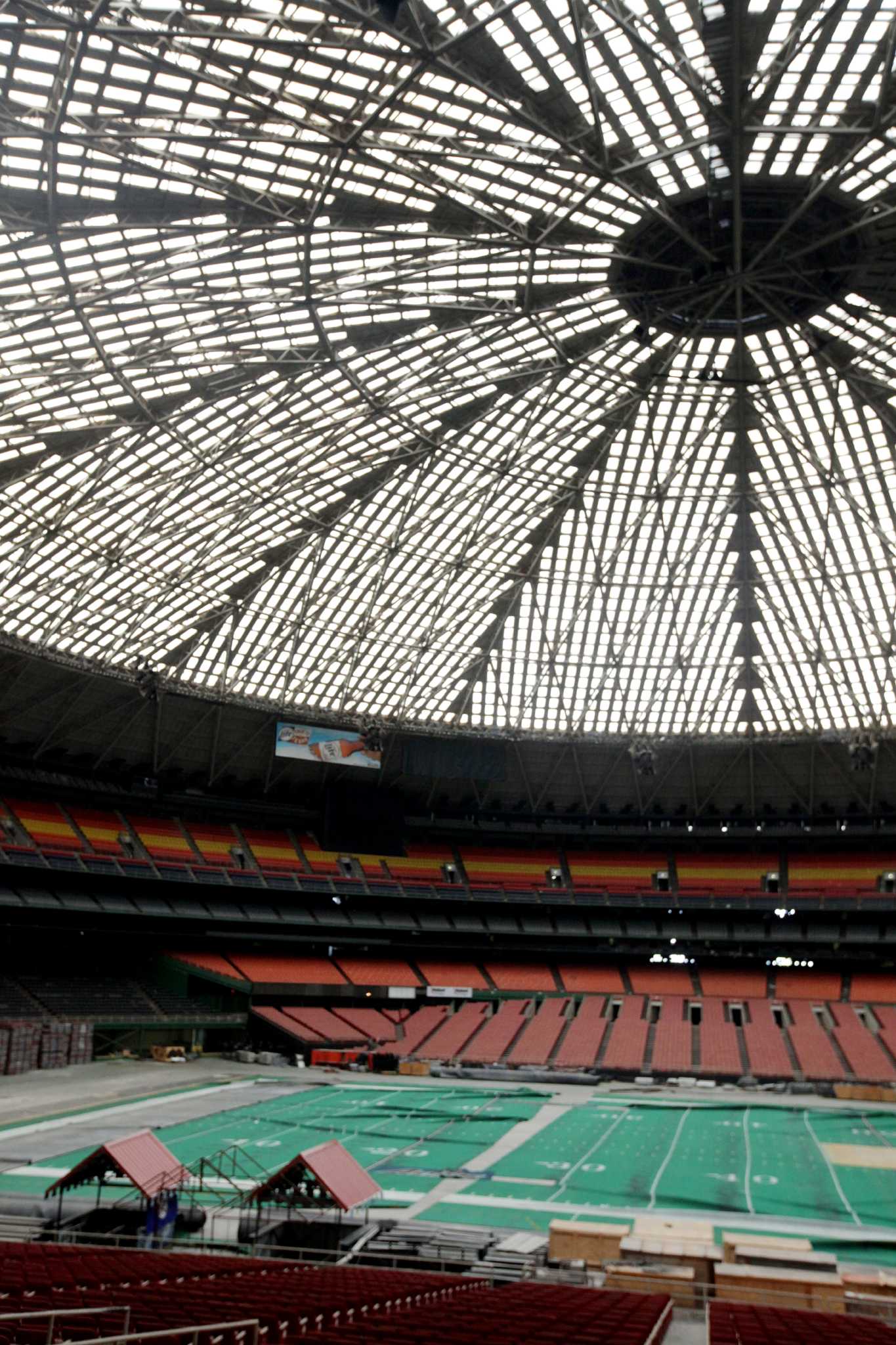 Sports agency to collect Dome proposals