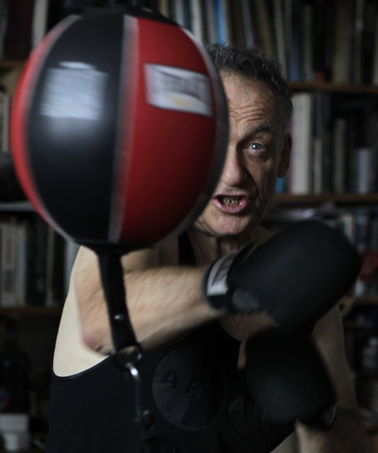 John O'Keefe re-enacts life onstage