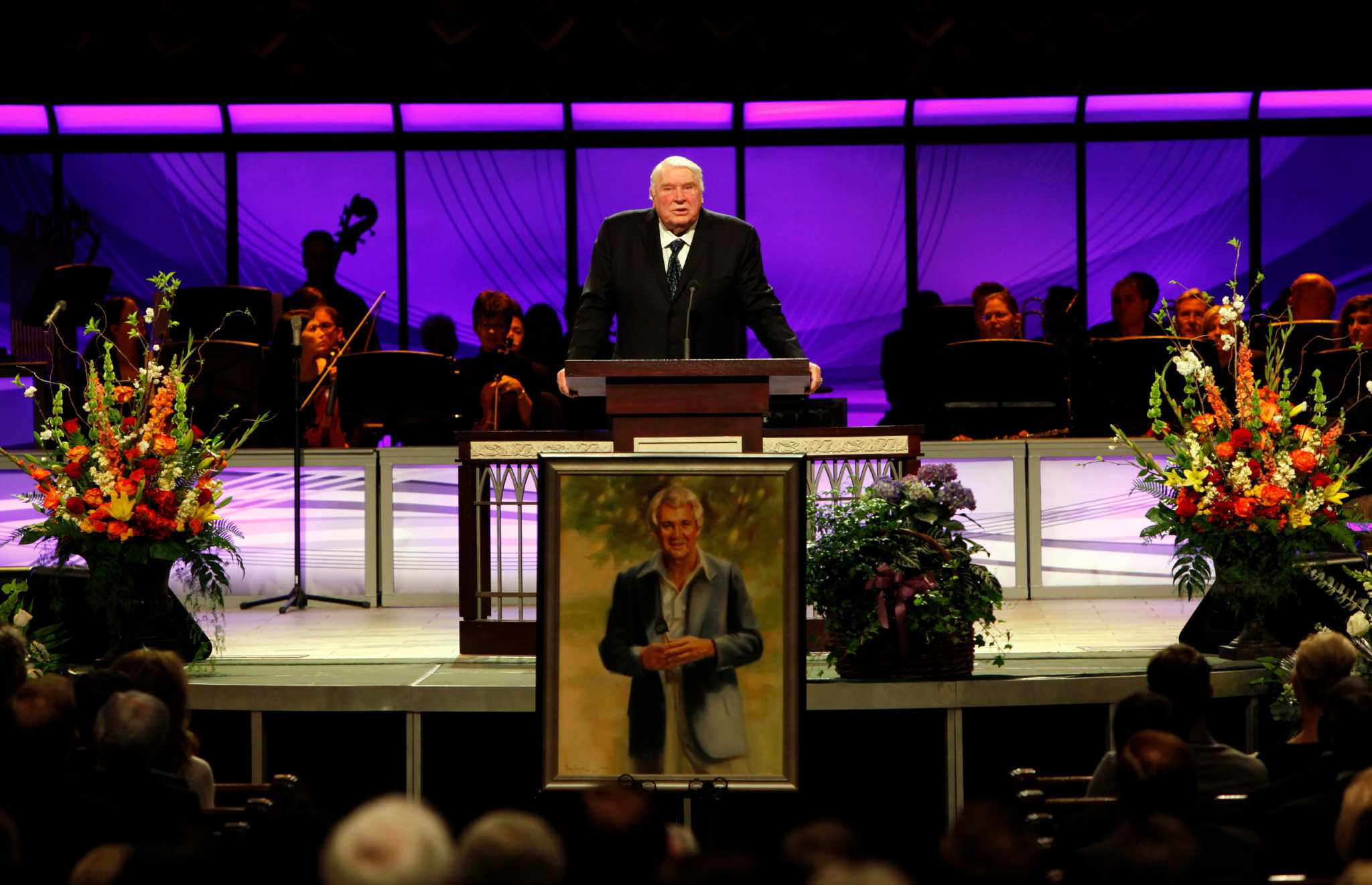 Summerall remembered as 'voice of the NFL'