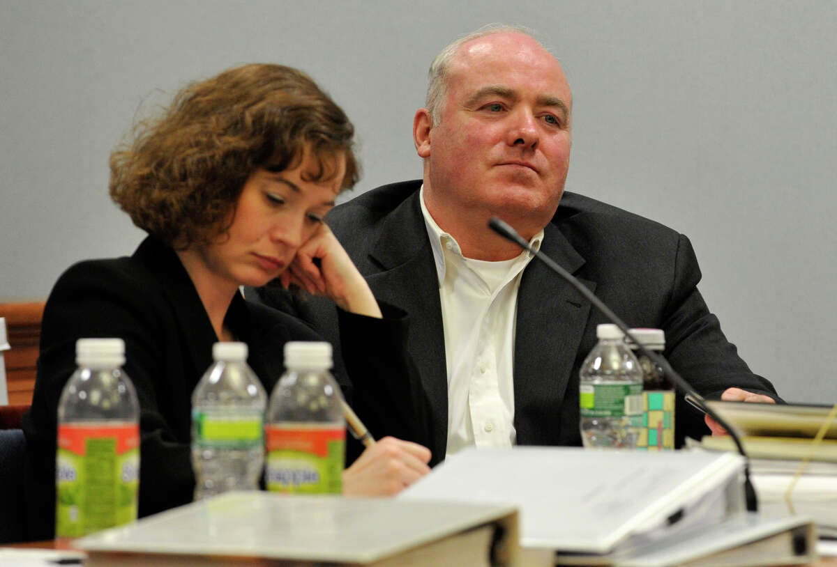Expert throws doubt on Skakel confession