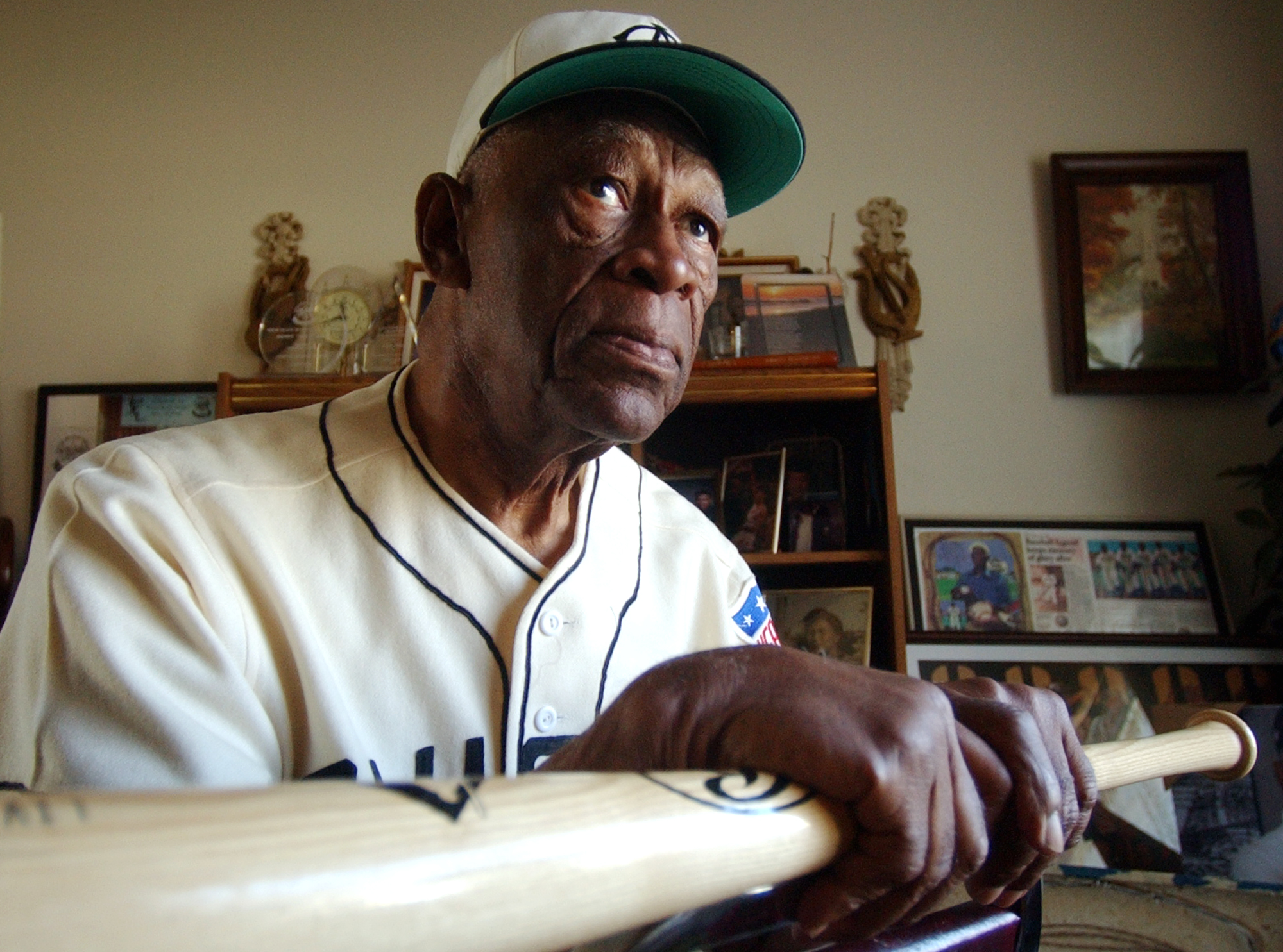 Miles lauds attention given to '42'