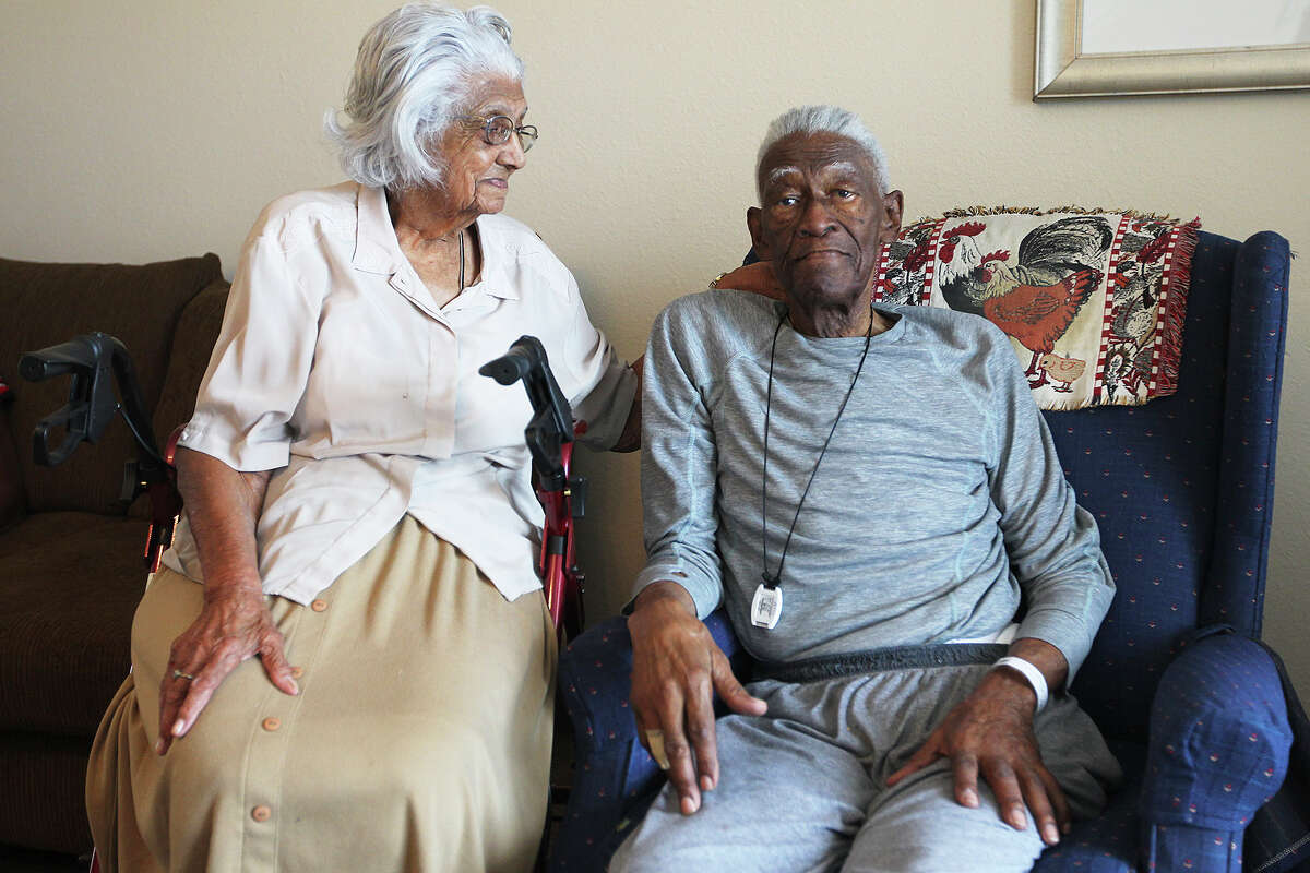 Miles lauds attention given to '42'