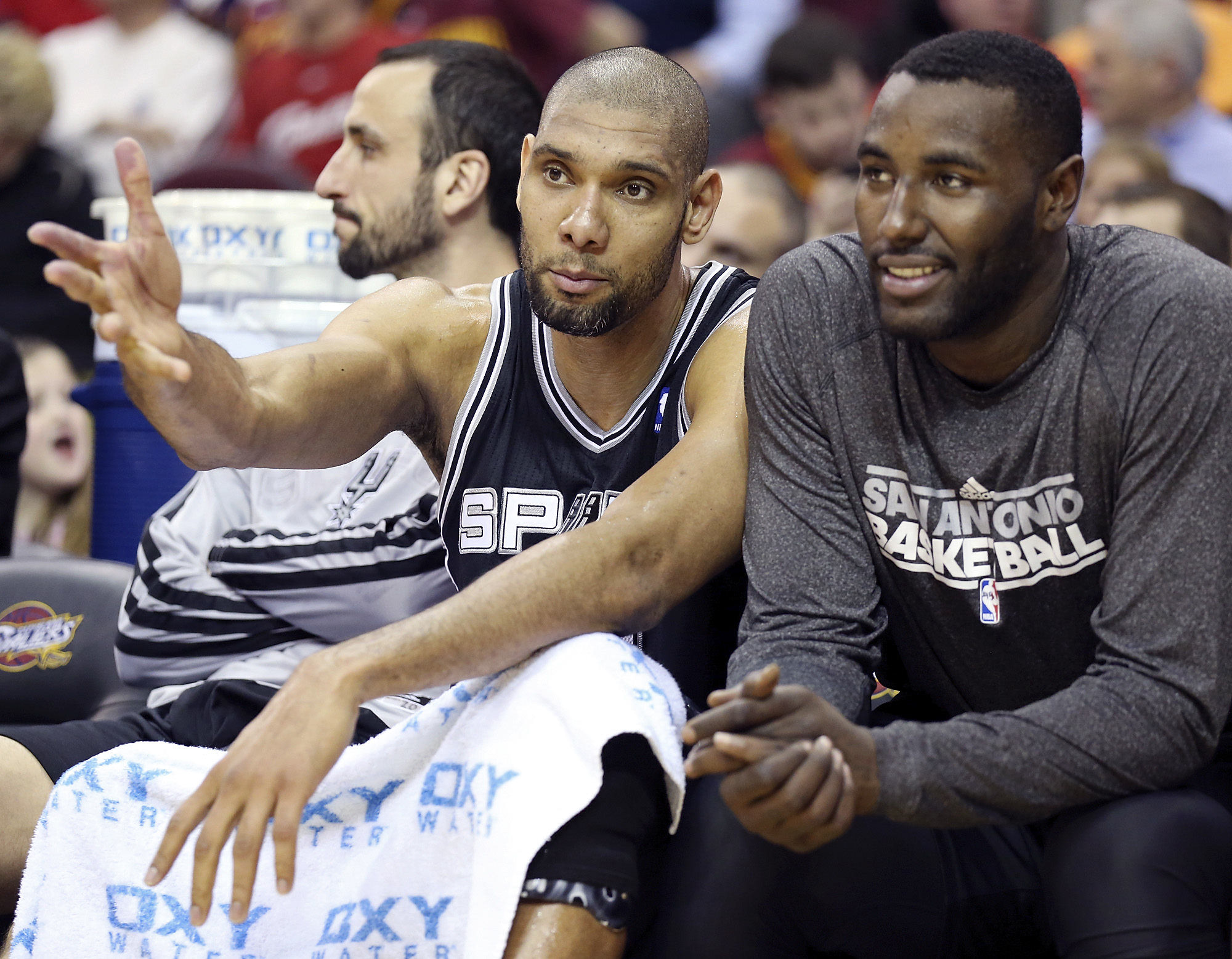 Spurs center to repay jeweler $53,000