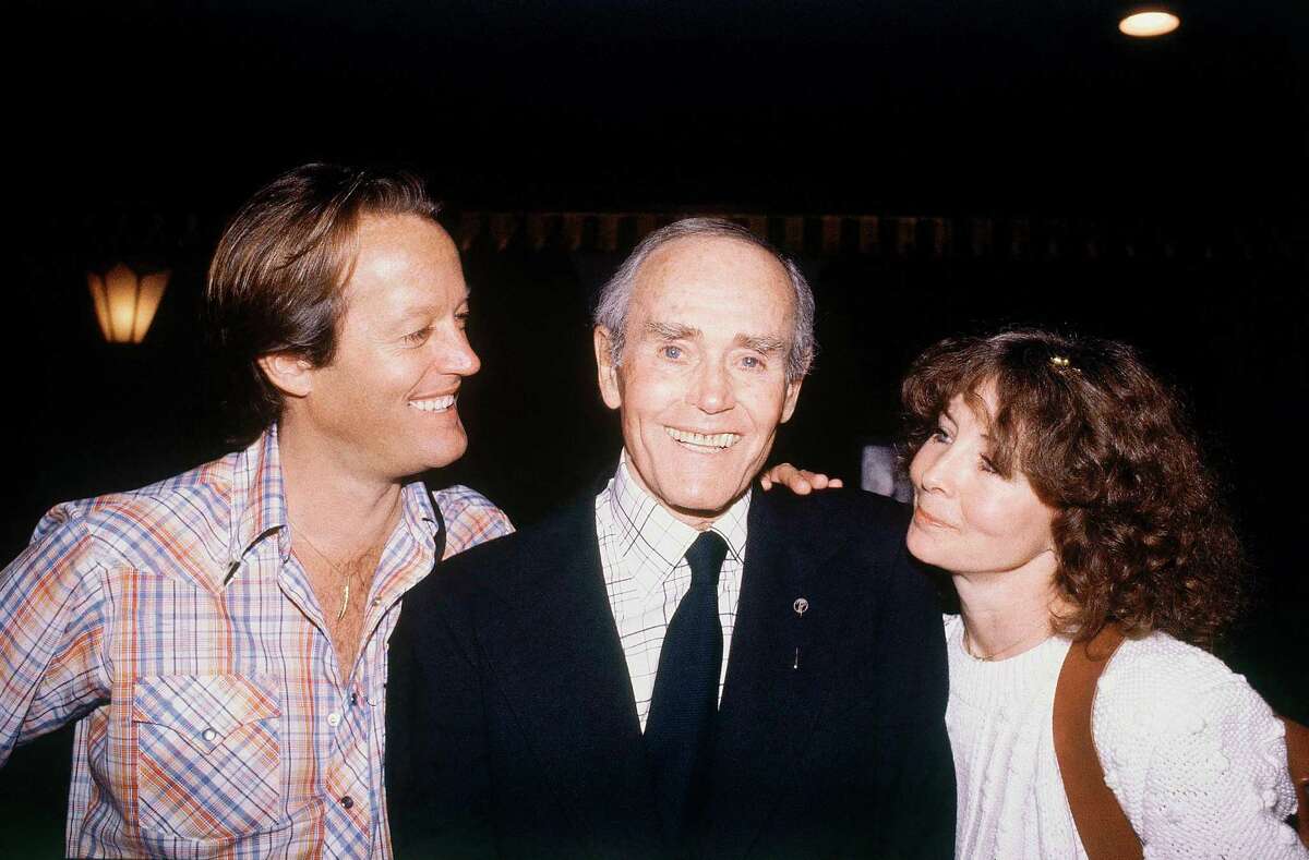 Fonda to add prints by dad's at Chinese Theatre