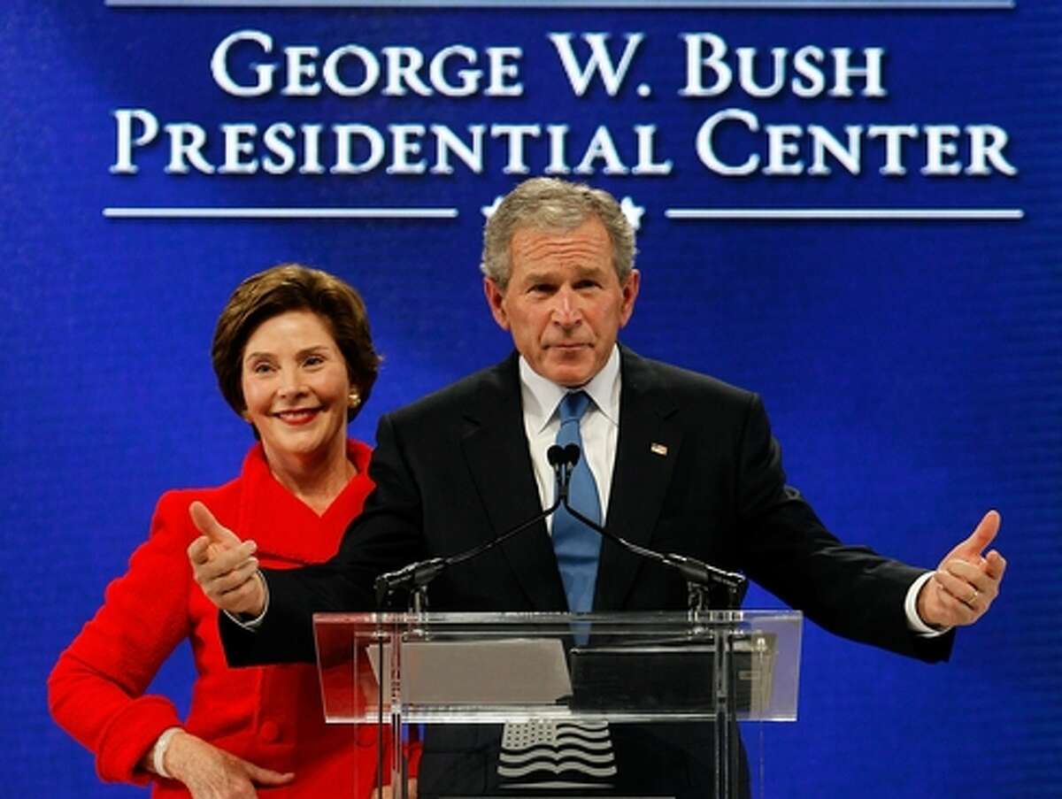 Elder Bush becomes third U.S. president ever to join Twitter