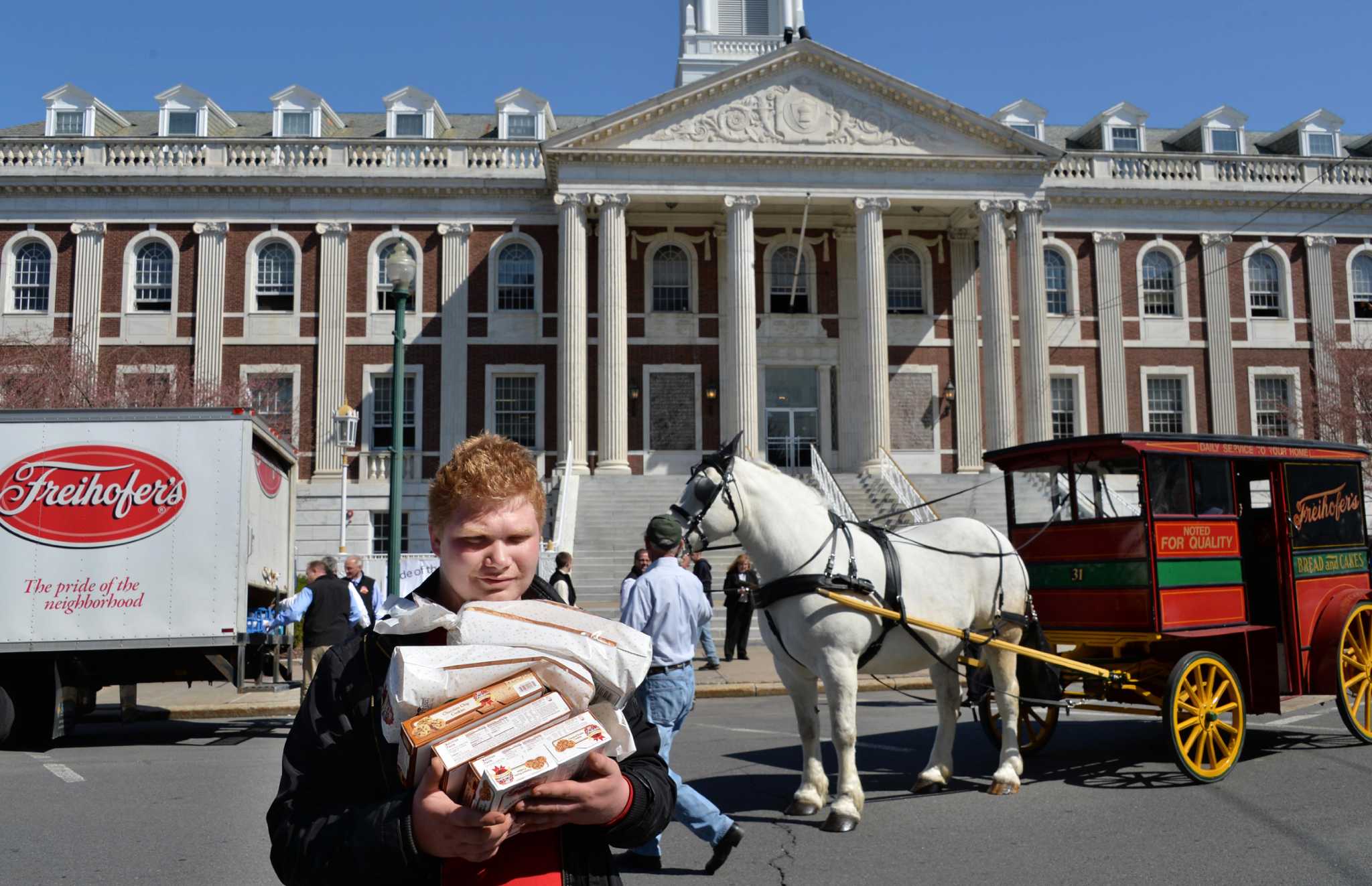 Freihofer's hands out baked goods