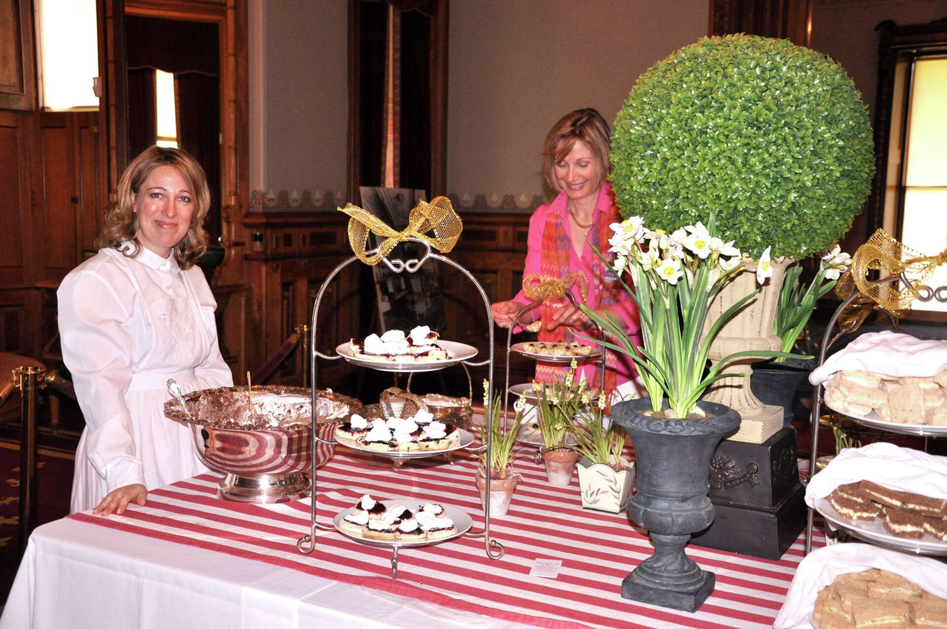 Victorian-era tea a visual, gastronomic feast