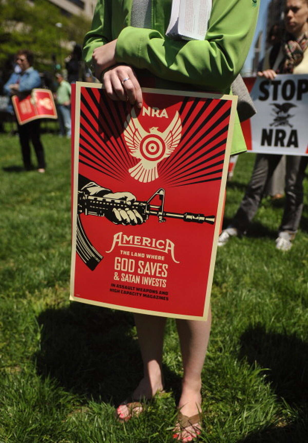 Protesters target NRA lobbyists