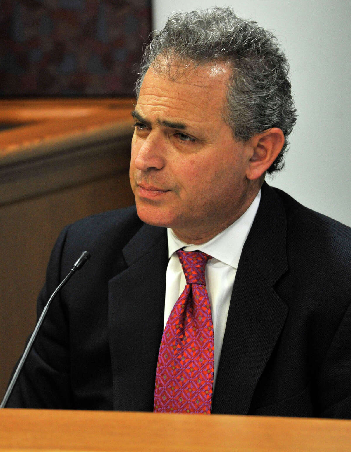 Michael Skakel renounces Kennedys