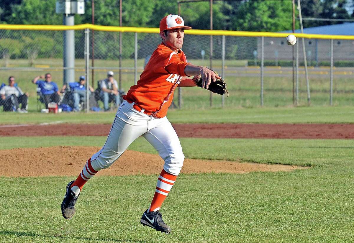 Orangefield clinches playoffs with win at Buna