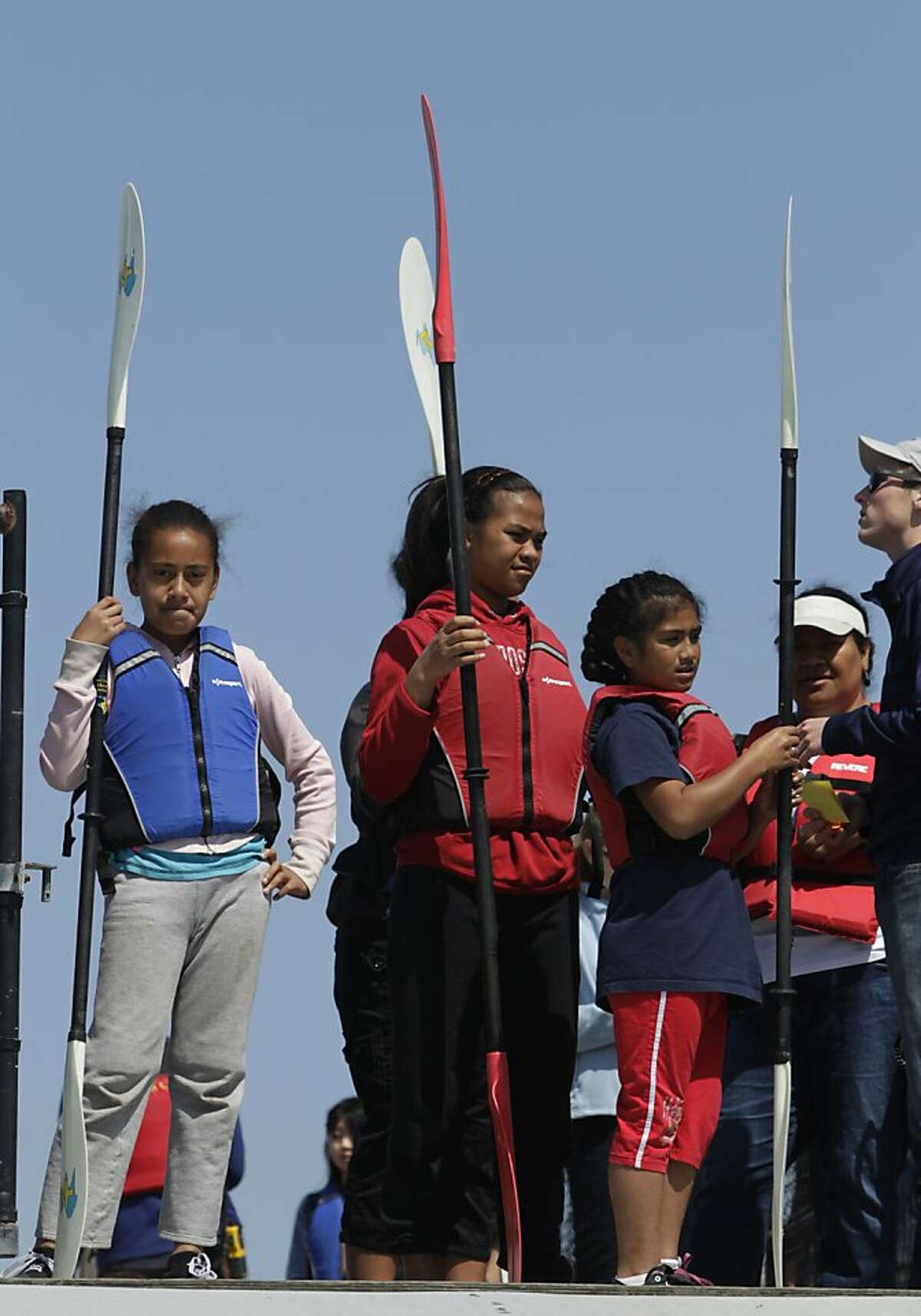 Novices to bay sports get their feet wet