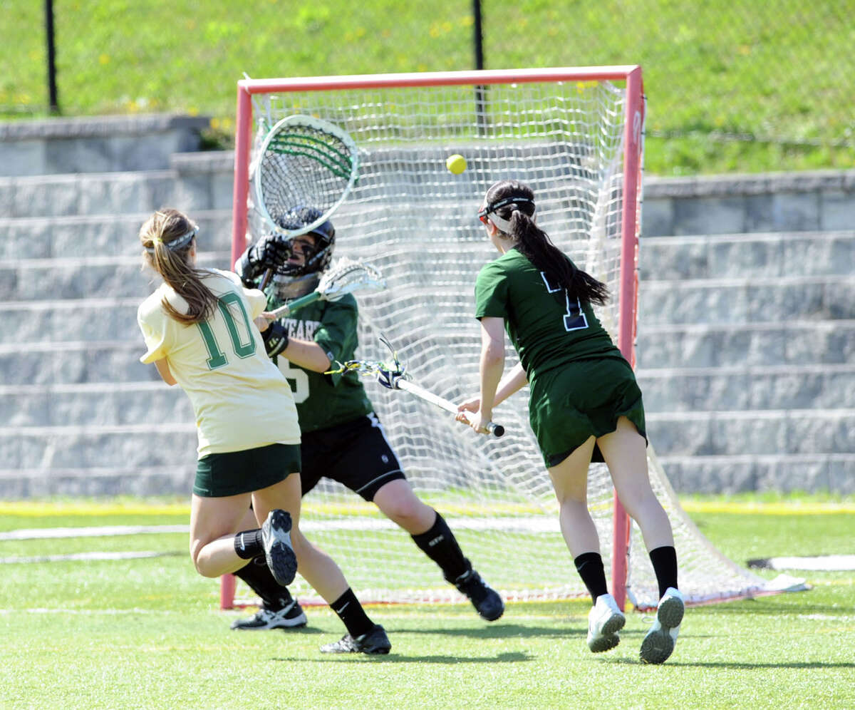 Greenwich Academy edges rival Sacred Heart in lacrosse showdown