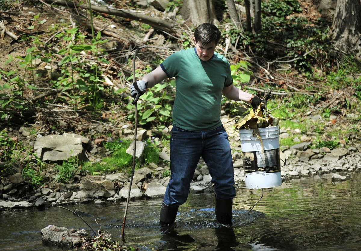 River cleanup is just ducky
