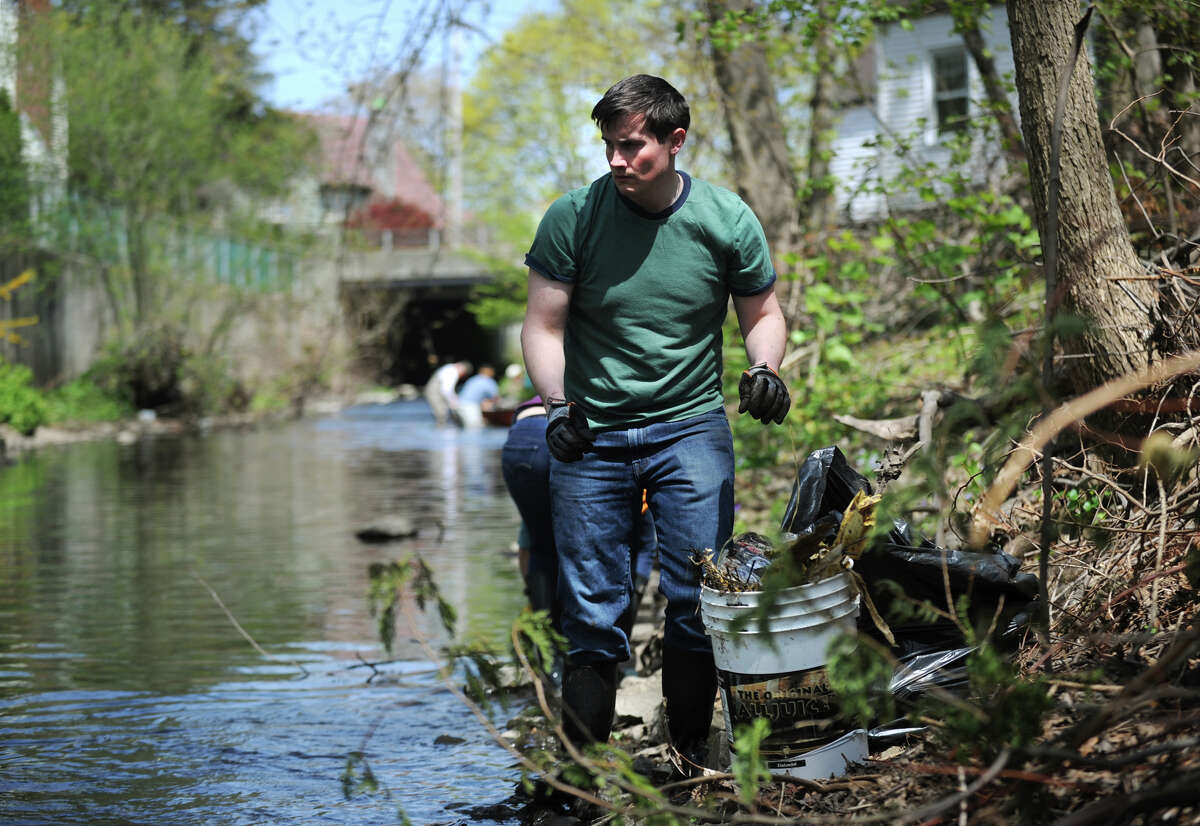 River cleanup is just ducky