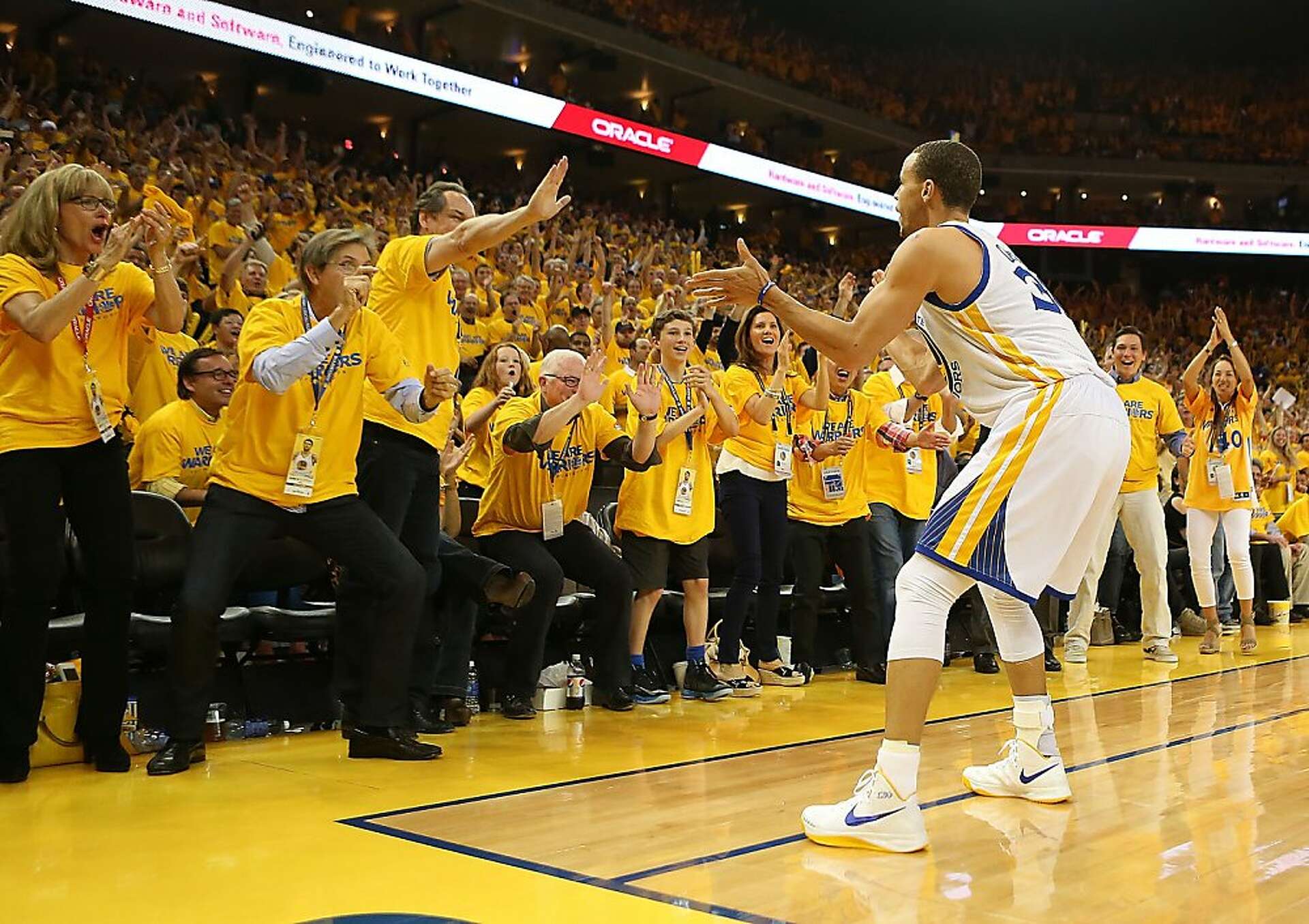 Warriors win Game 4 115-101, go up 3-1