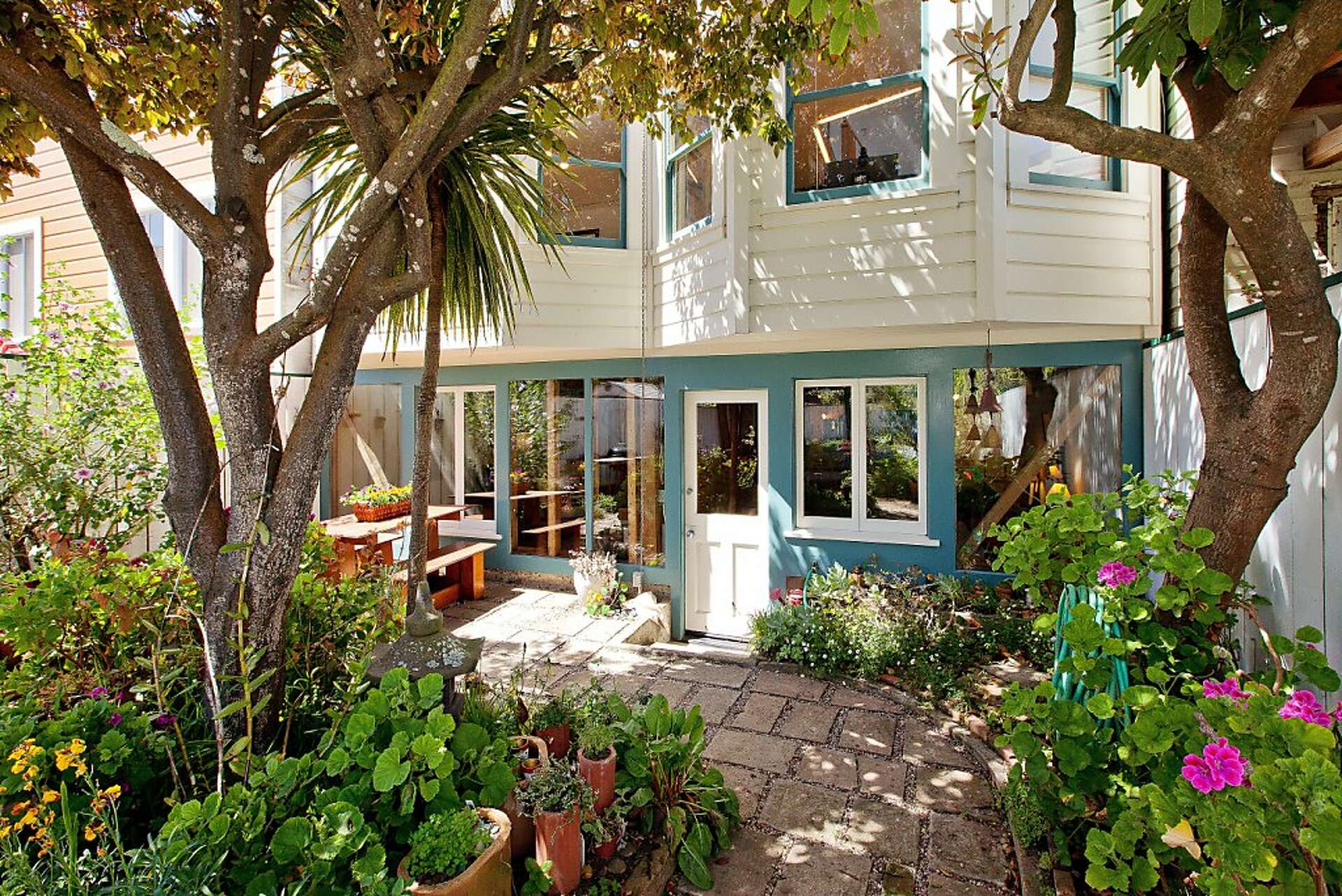 Sunset home offers unique design updates