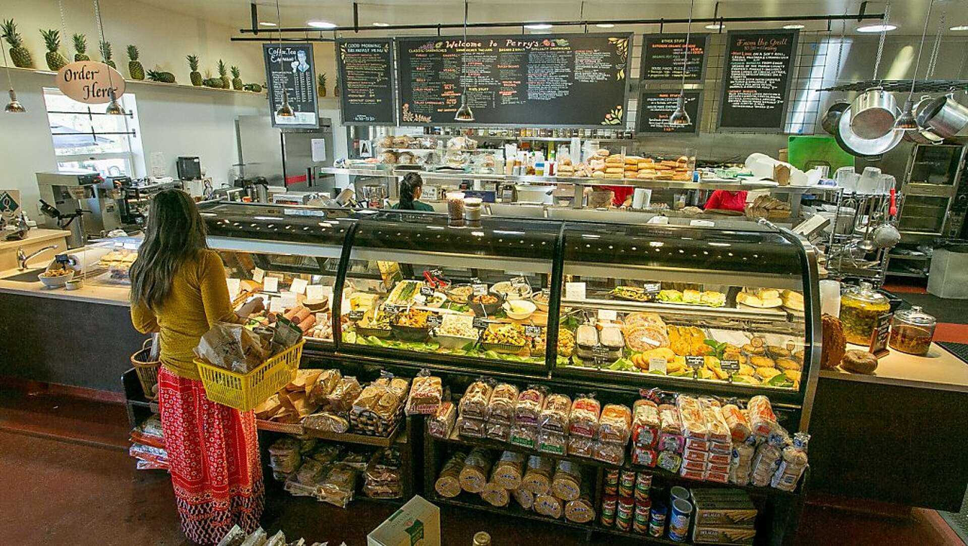 Perry's Deli & Inverness Park Grocery