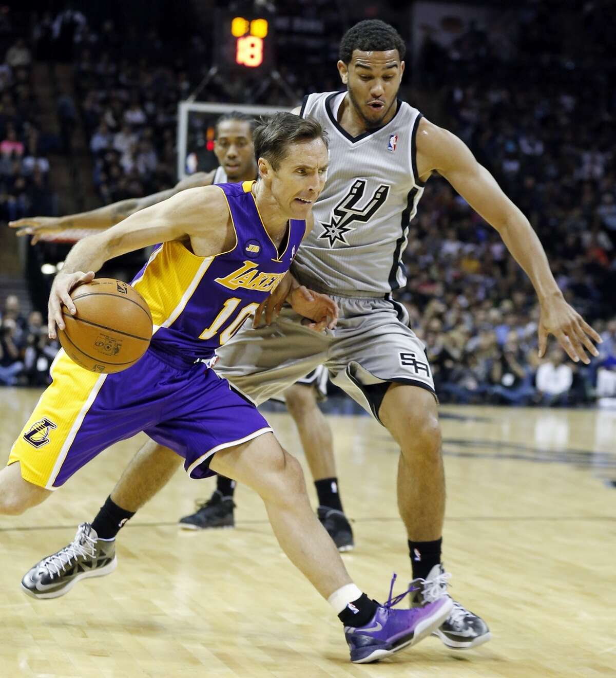 Texas-ex Joseph awaits fate on fourth-year option with Spurs