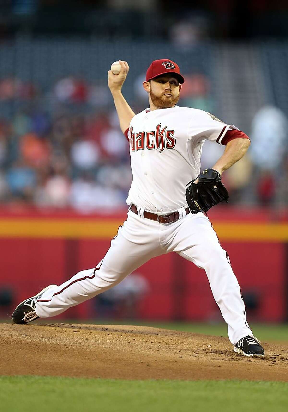 Giants end skid despite Cain's woes