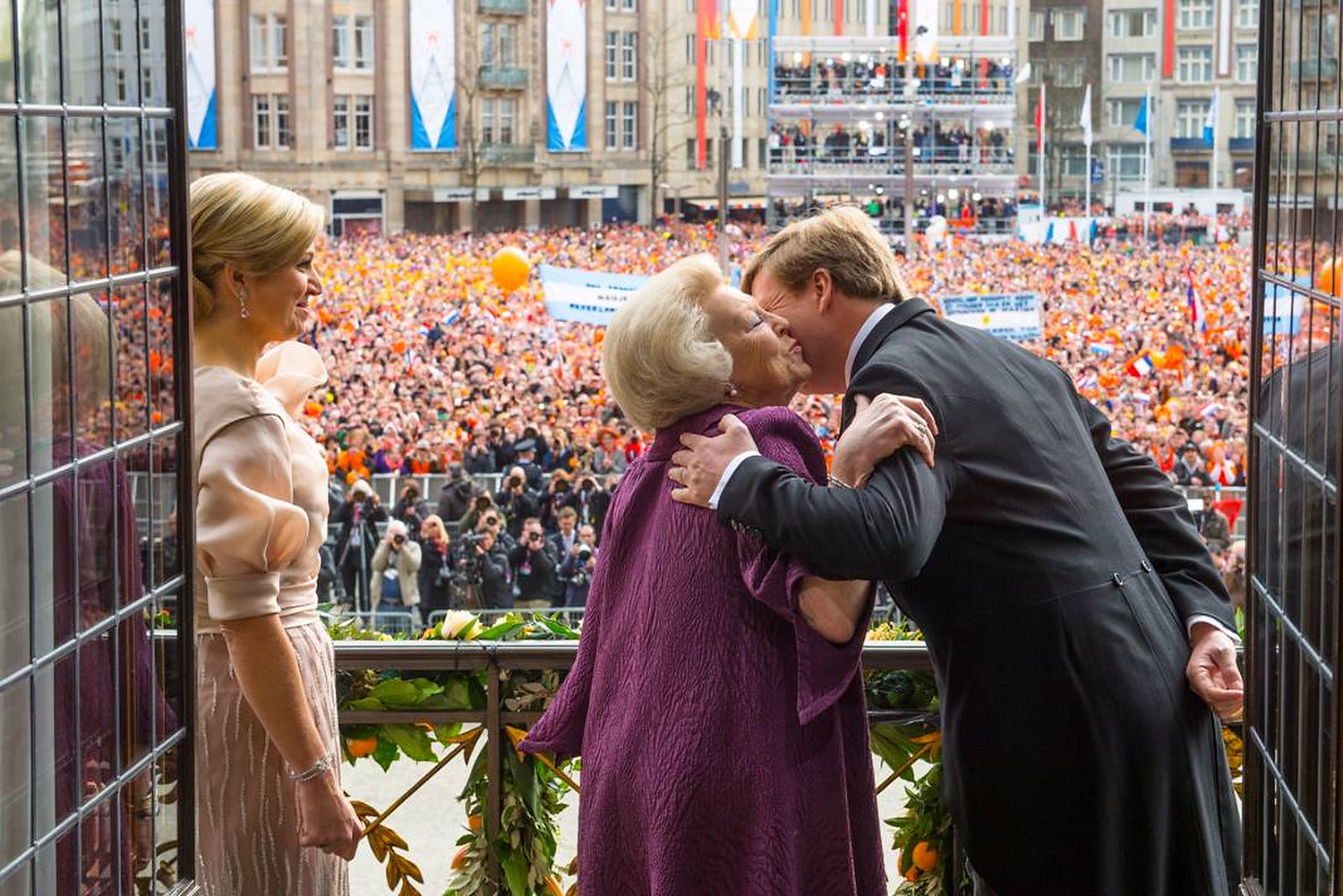 Netherlands crowns first new king in over 100 years