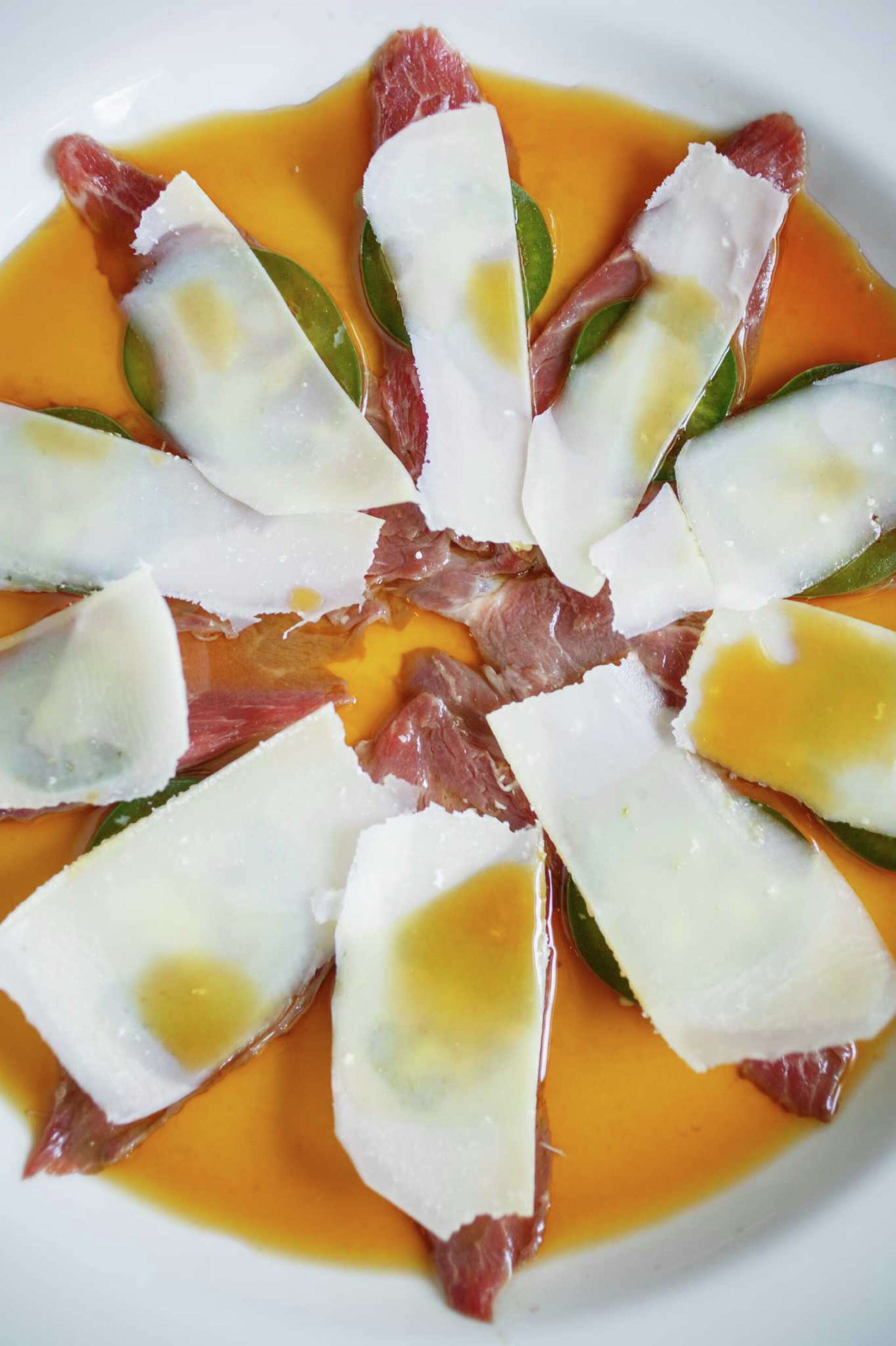 A Norteño twist on steakhouse scene