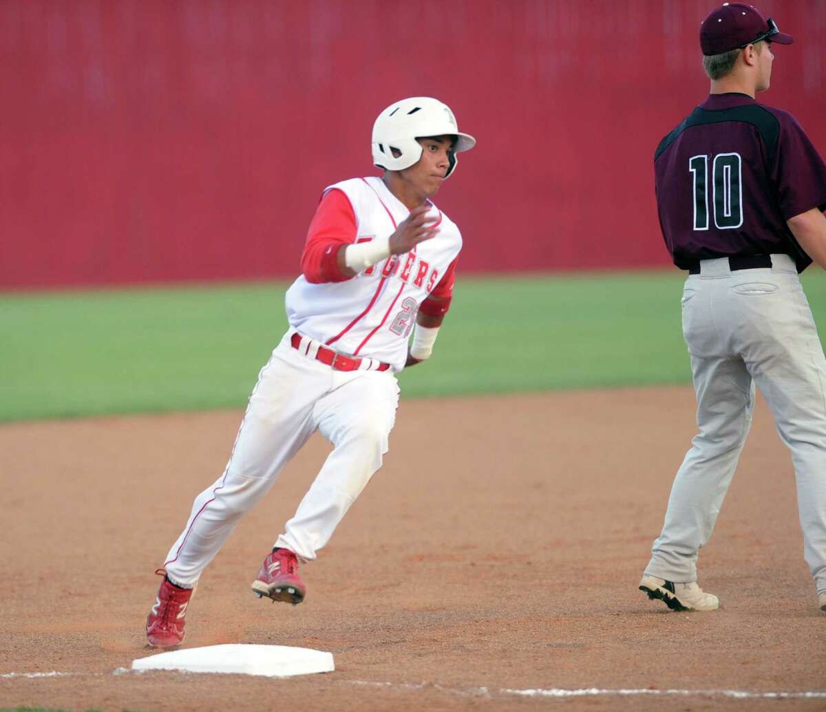 Baseball: Travis gets back to playoffs