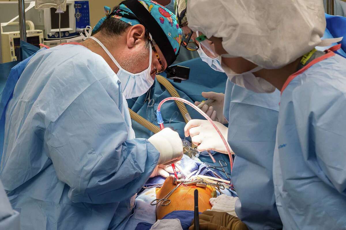 Toddler is youngest to ever get lab-made windpipe