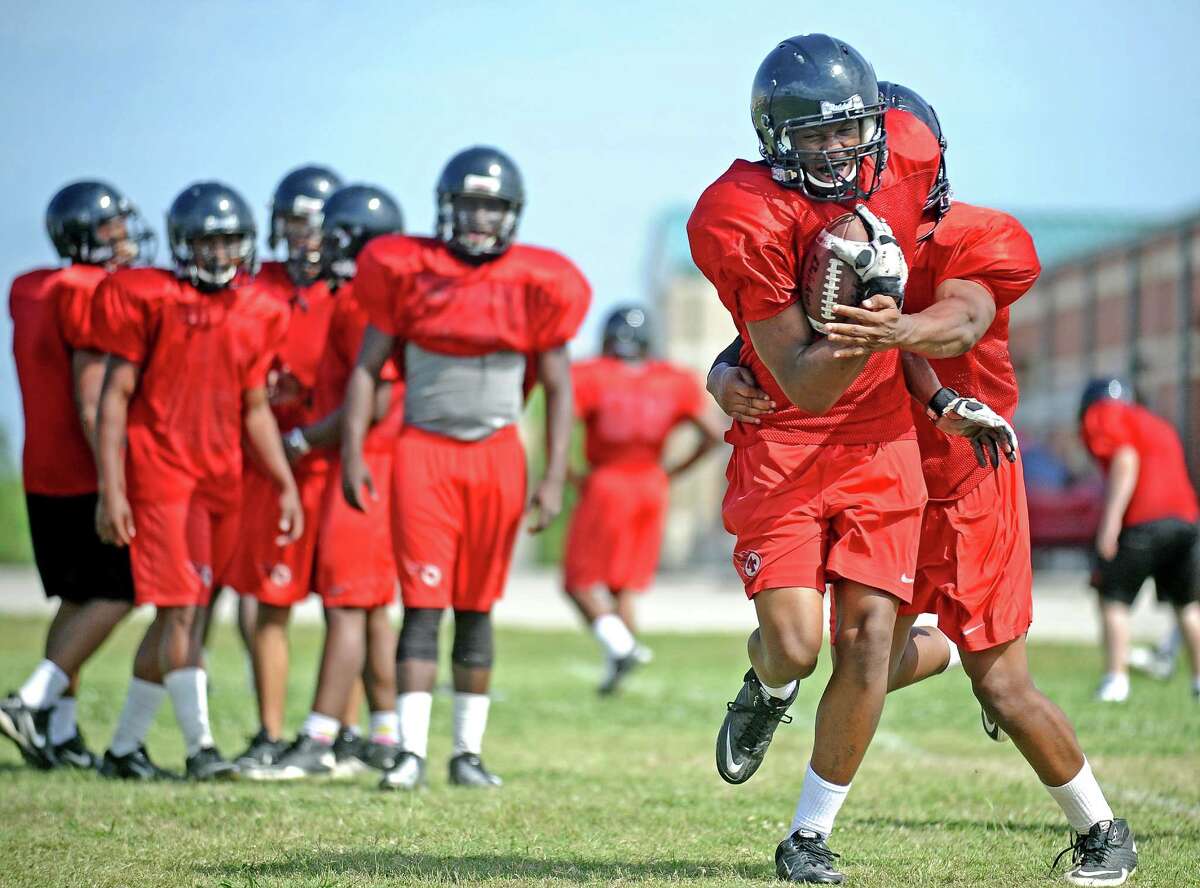 Port Arthur Memorial football changes defense