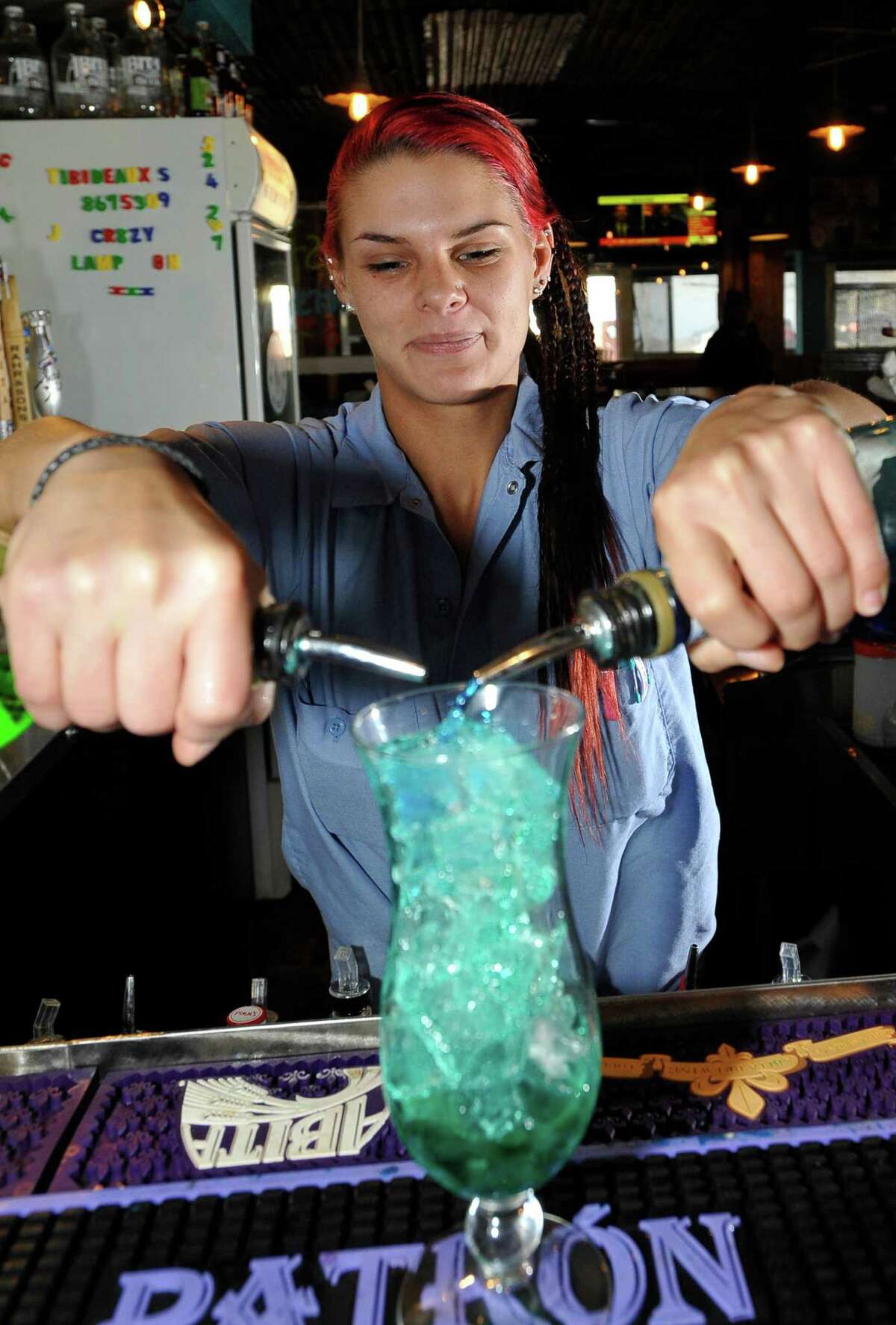 Mixologists for your cinco de Mayo celebration drinks