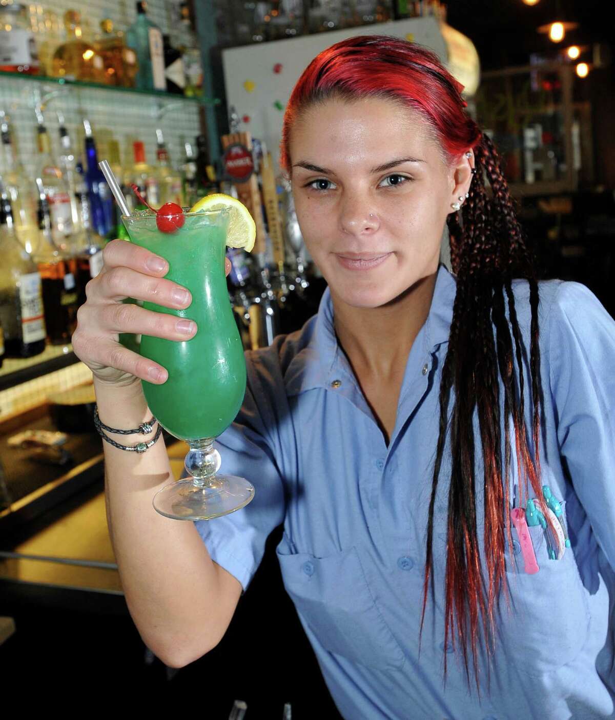 Mixologists for your cinco de Mayo celebration drinks