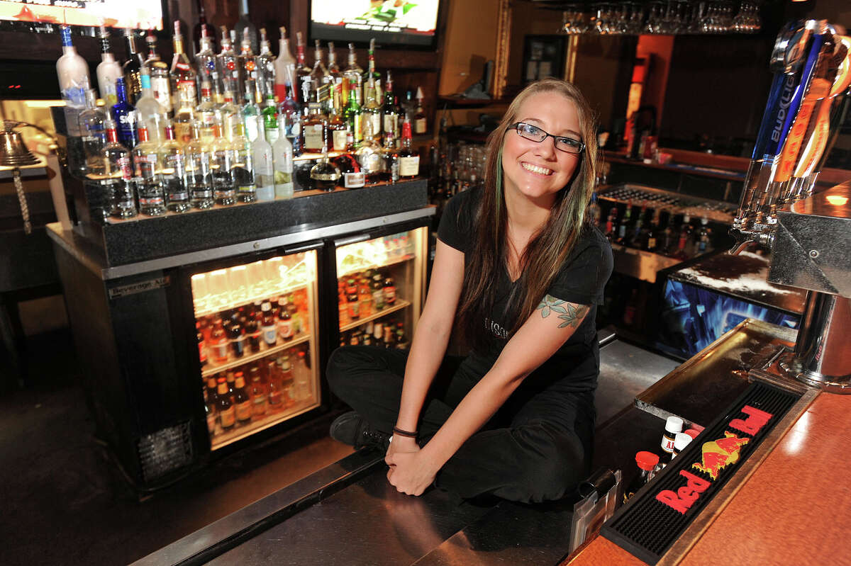 Mixologists for your cinco de Mayo celebration drinks