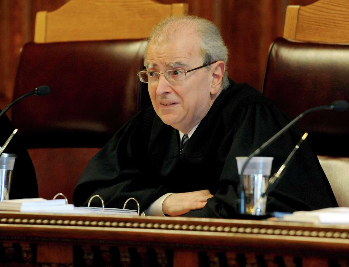 High court faults defense in tossing murder conviction