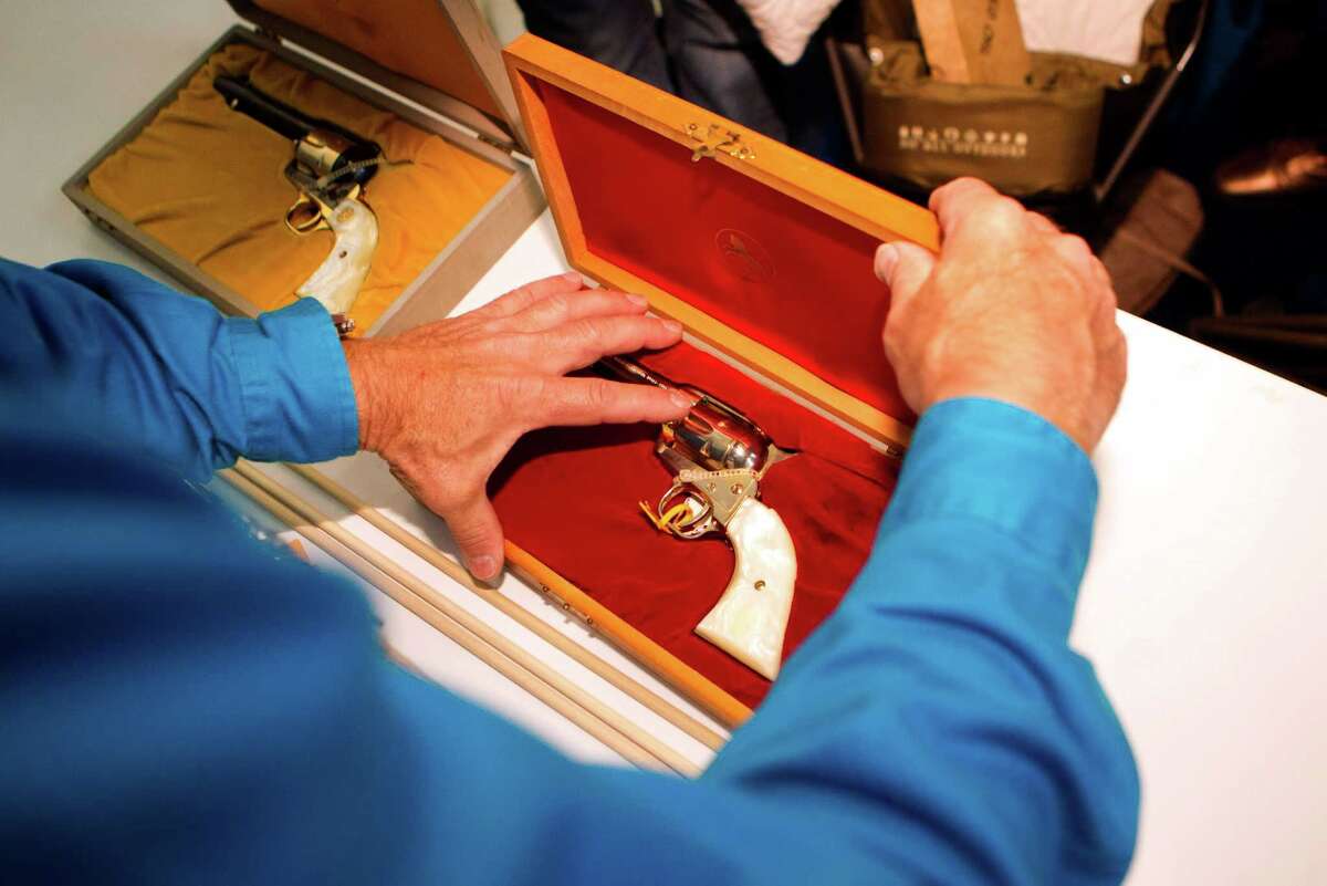 Antique Gun Appraisal Houston at Isaac Macquarie blog